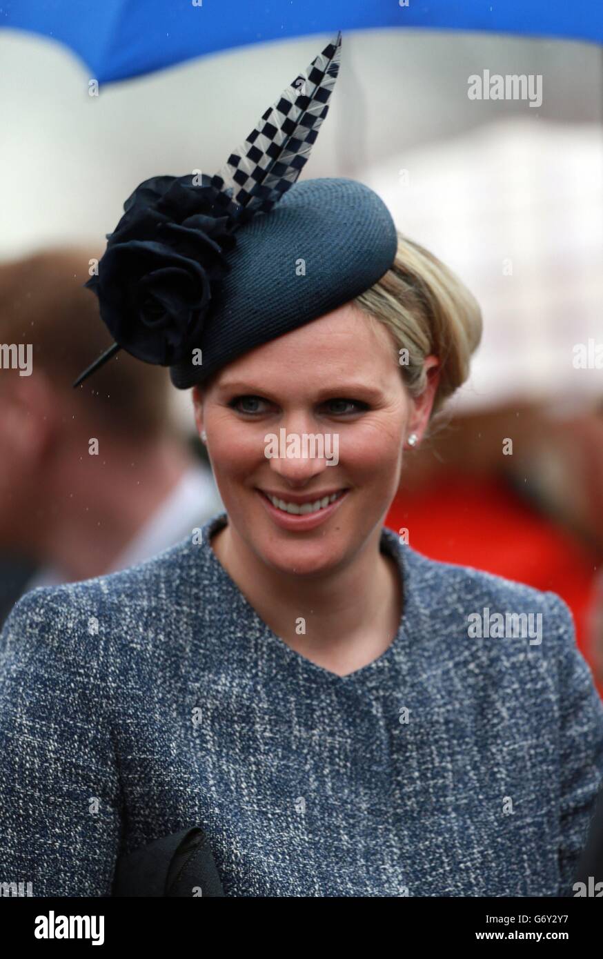 2014 crabbies grand national festival hi-res stock photography and ...