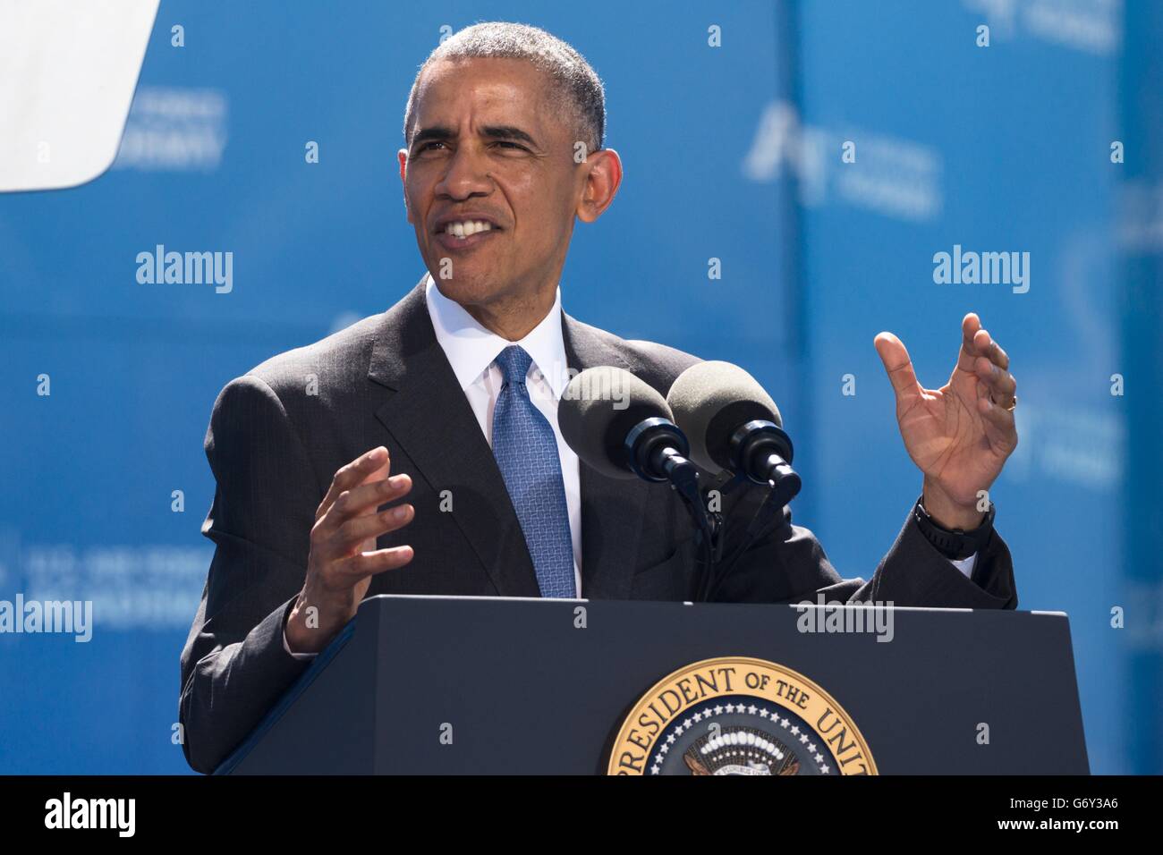 U.S President Barack Obama delivers the commencement address at the Air ...
