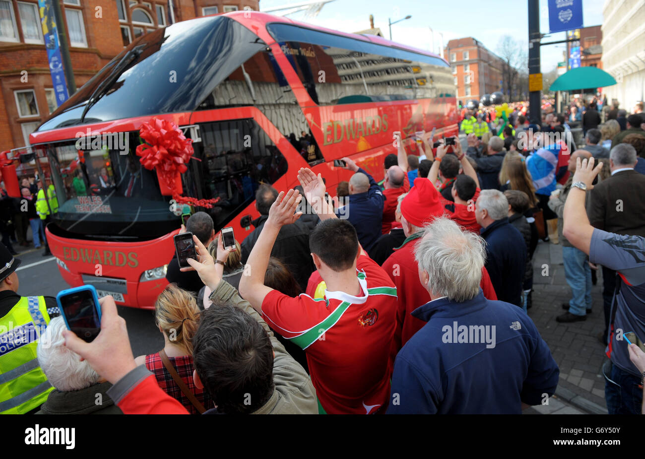 Rugby scotland bus hi-res stock photography and images - Alamy