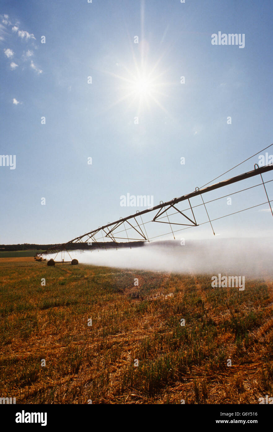 Irrigation hi-res stock photography and images - Alamy