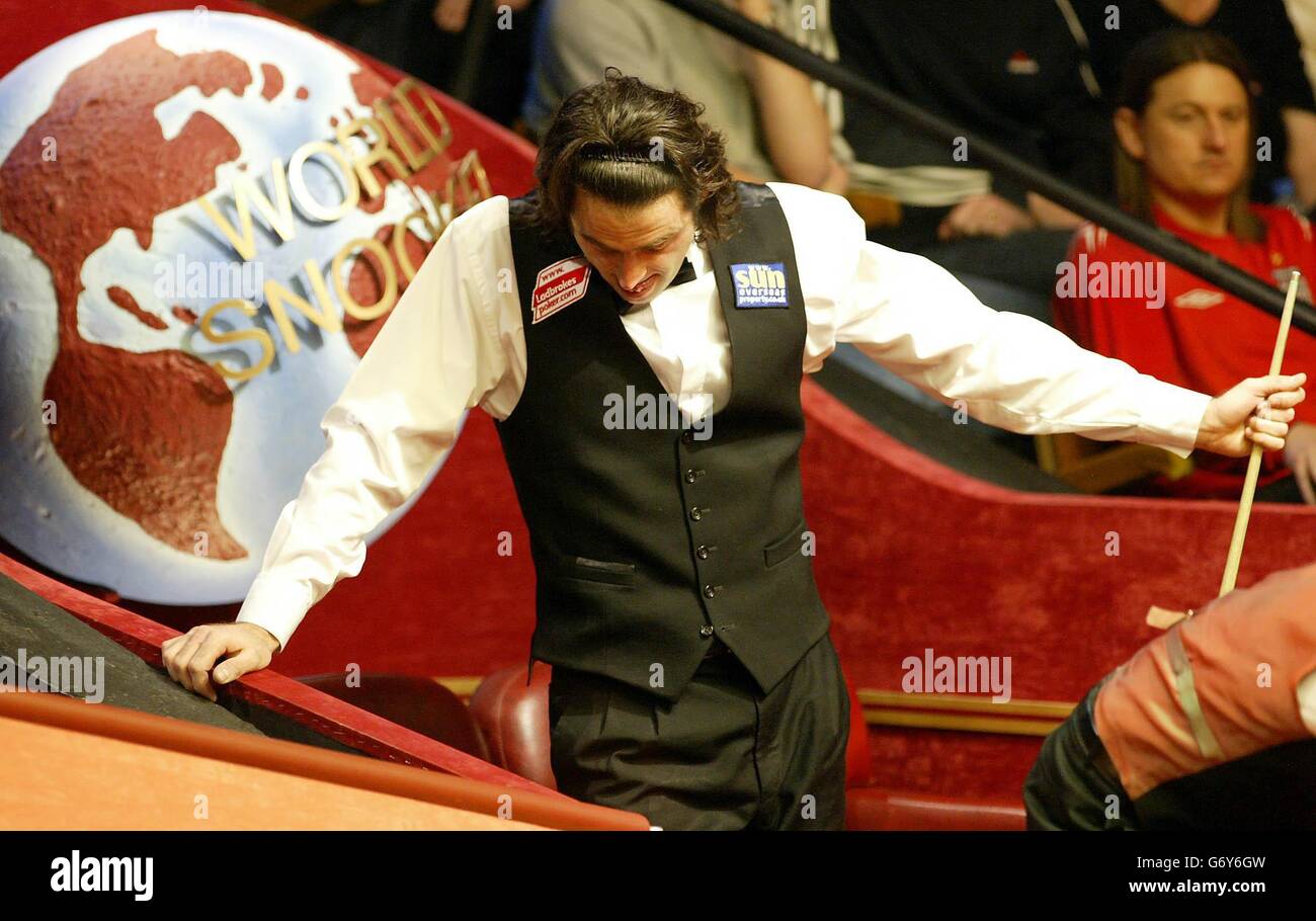 The 2004 Embassy World Snooker Championships. Ronnie O'Sullivan during ...