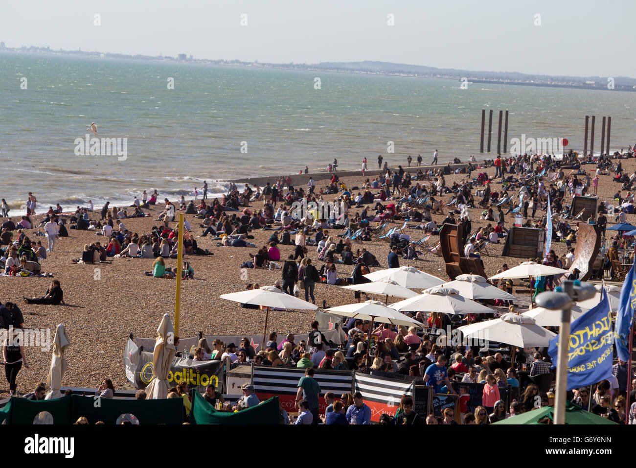 A general picture of the beach in brighton hi-res stock photography and ...
