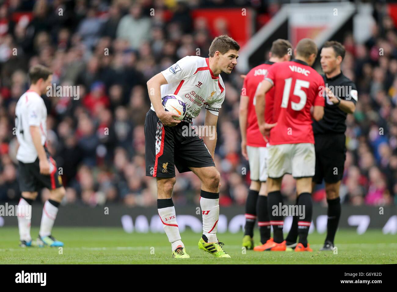 Mark jones manchester united hi-res stock photography and images - Alamy