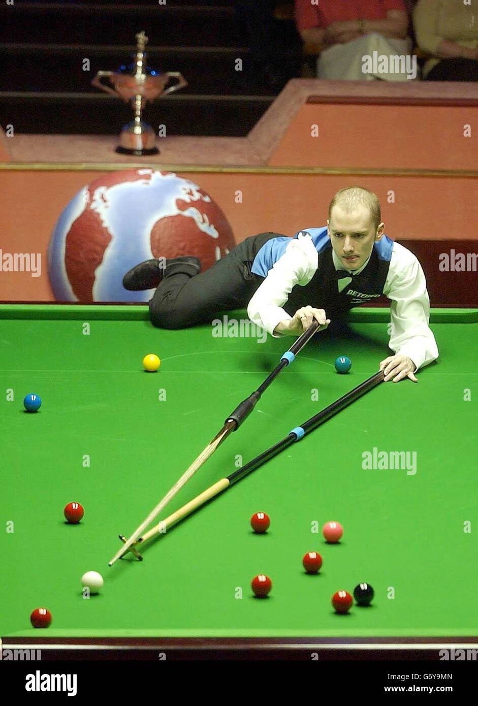 World Snooker Championships Final 2004 Stock Photo - Alamy