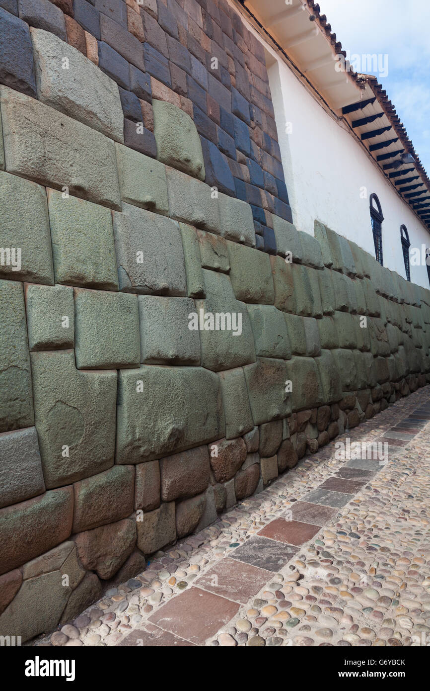 Hatunrumiyoc hi-res stock photography and images - Alamy