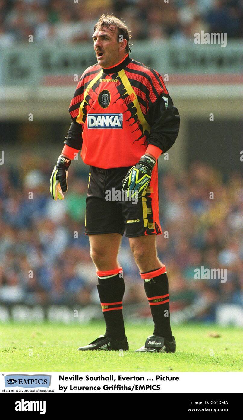 Soccer - Carling Premier League ... Everton v Newcastle United Stock ...