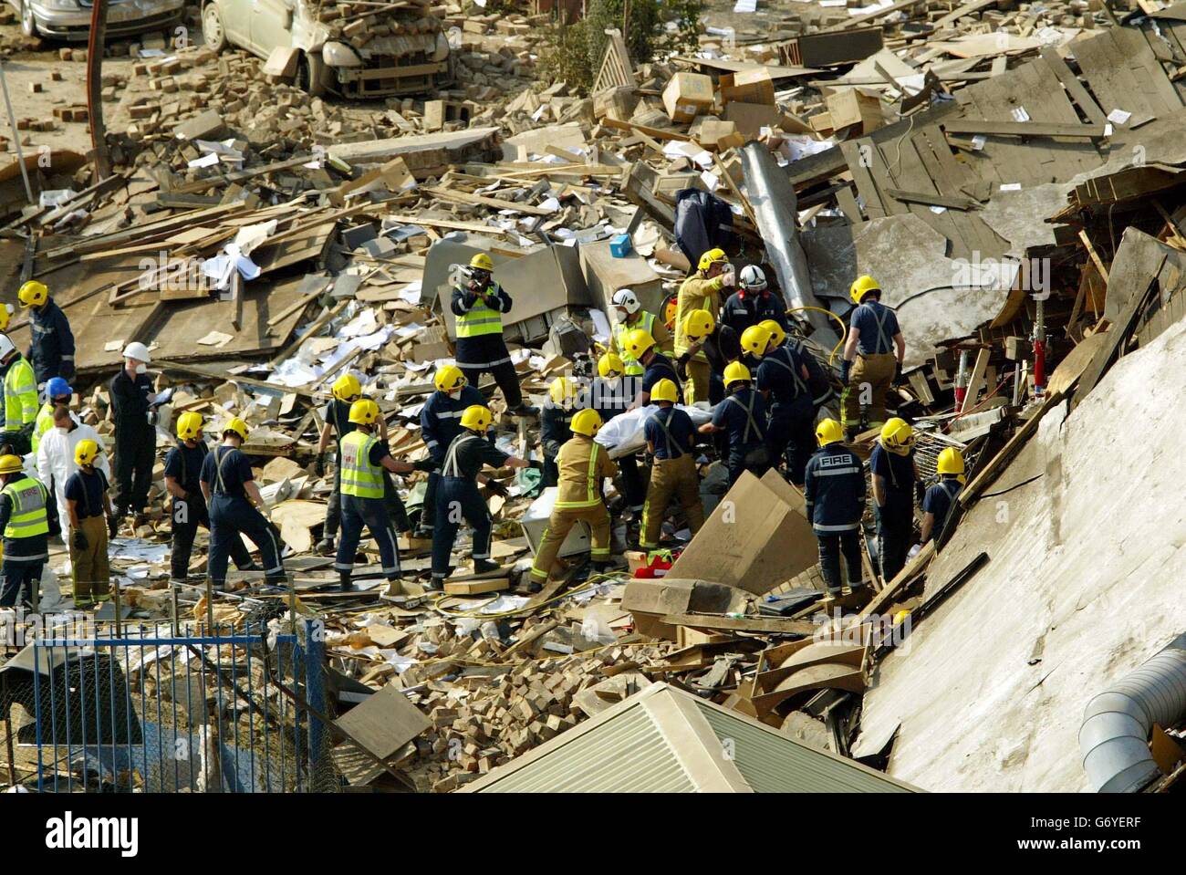 Factory explosion in Glasgow Stock Photo - Alamy