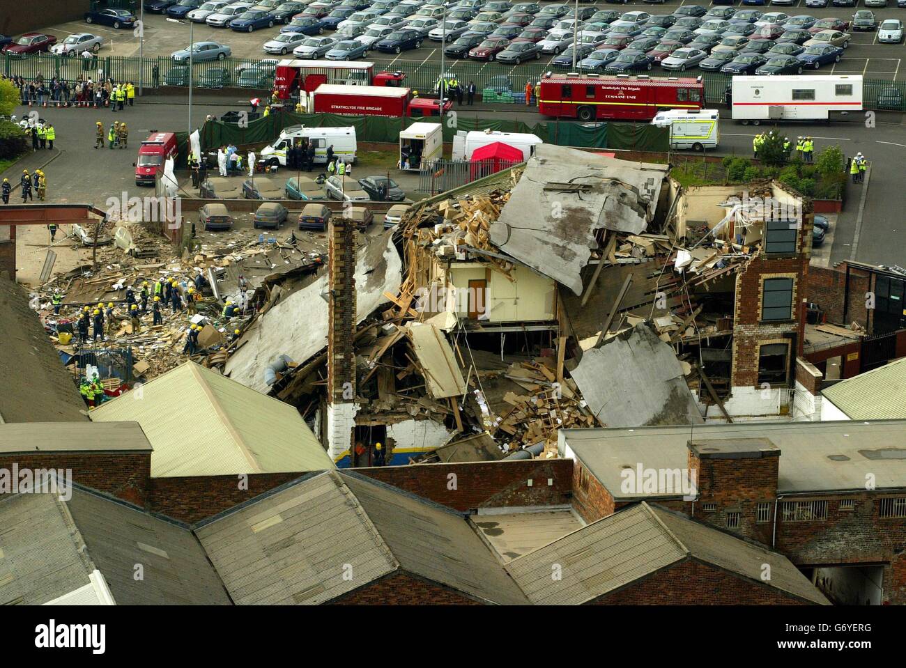 Factory explosion in Glasgow Stock Photo - Alamy