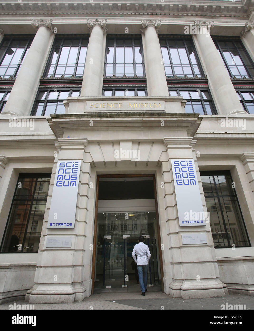 The science museum in central london hi-res stock photography and ...