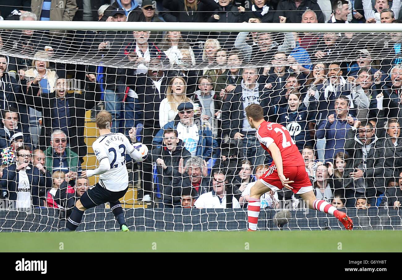 Tottenham hotspurs v southampton hi-res stock photography and images ...