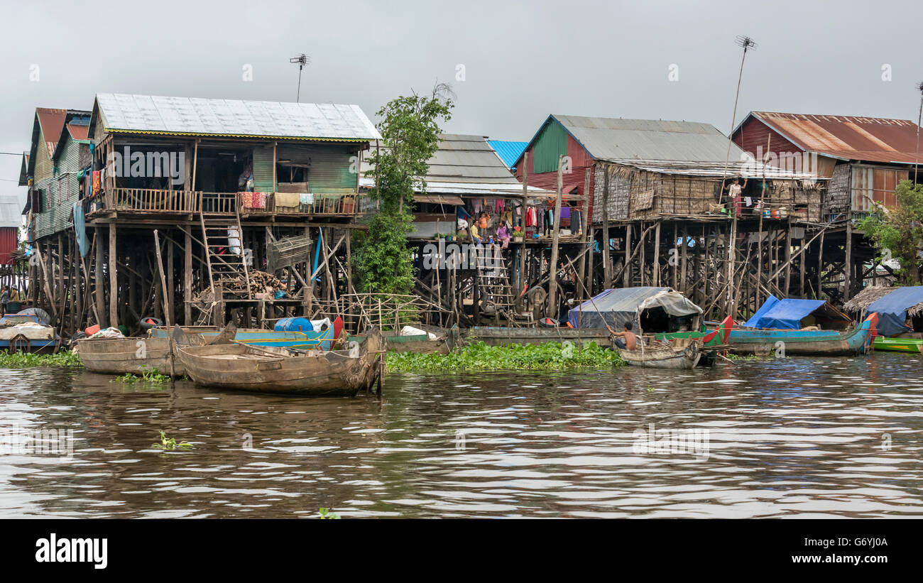 Village life, monsoon season, Kampong Phluck stilt houses, Tahas River ...