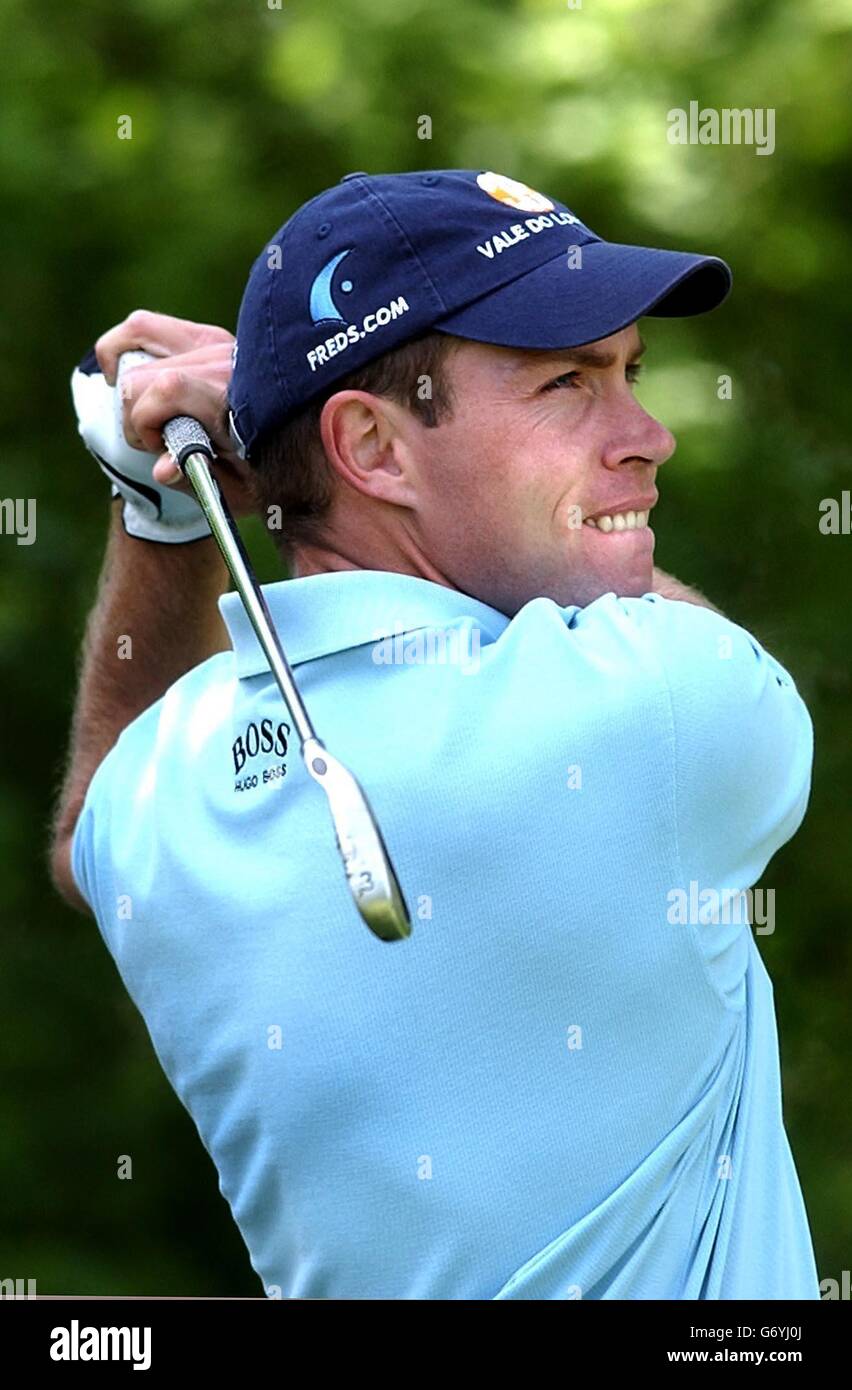 Sport golf action brian davis hi-res stock photography and images - Alamy