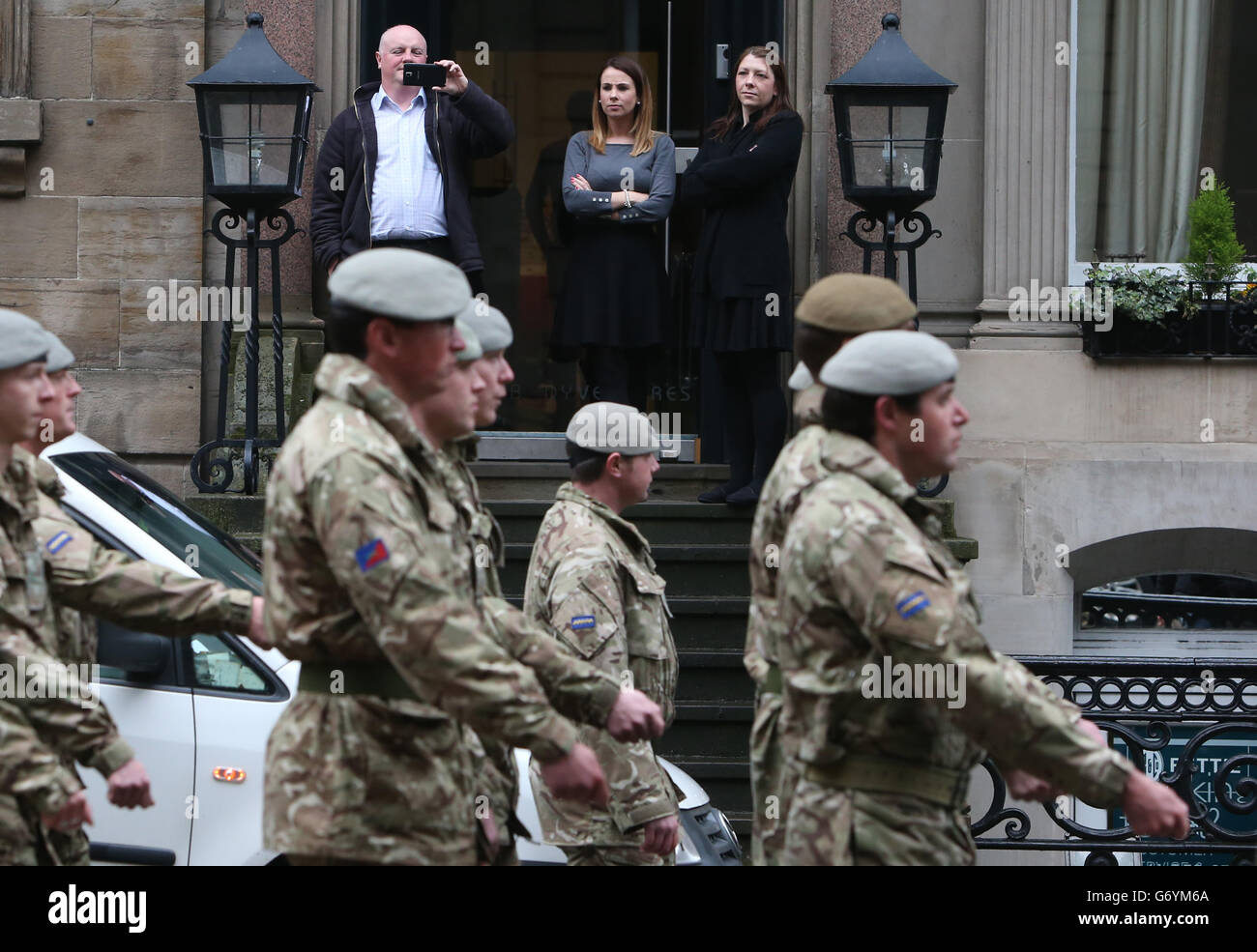 Royal Scots Dragoon Guards homecoming Stock Photo - Alamy