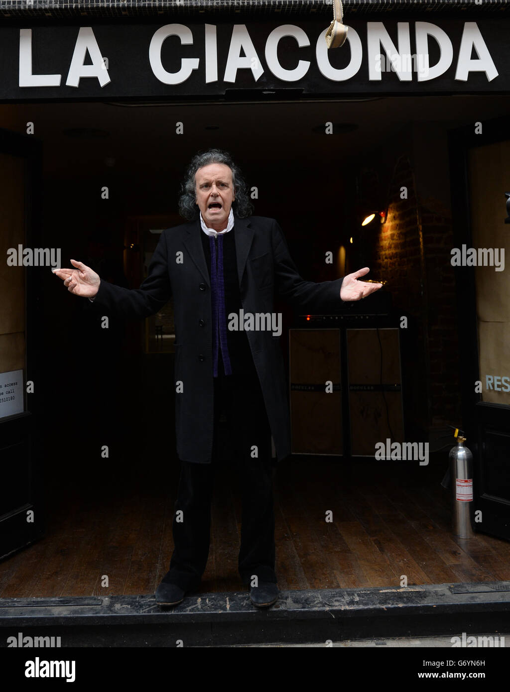 Donovan pop singer hi-res stock photography and images - Alamy