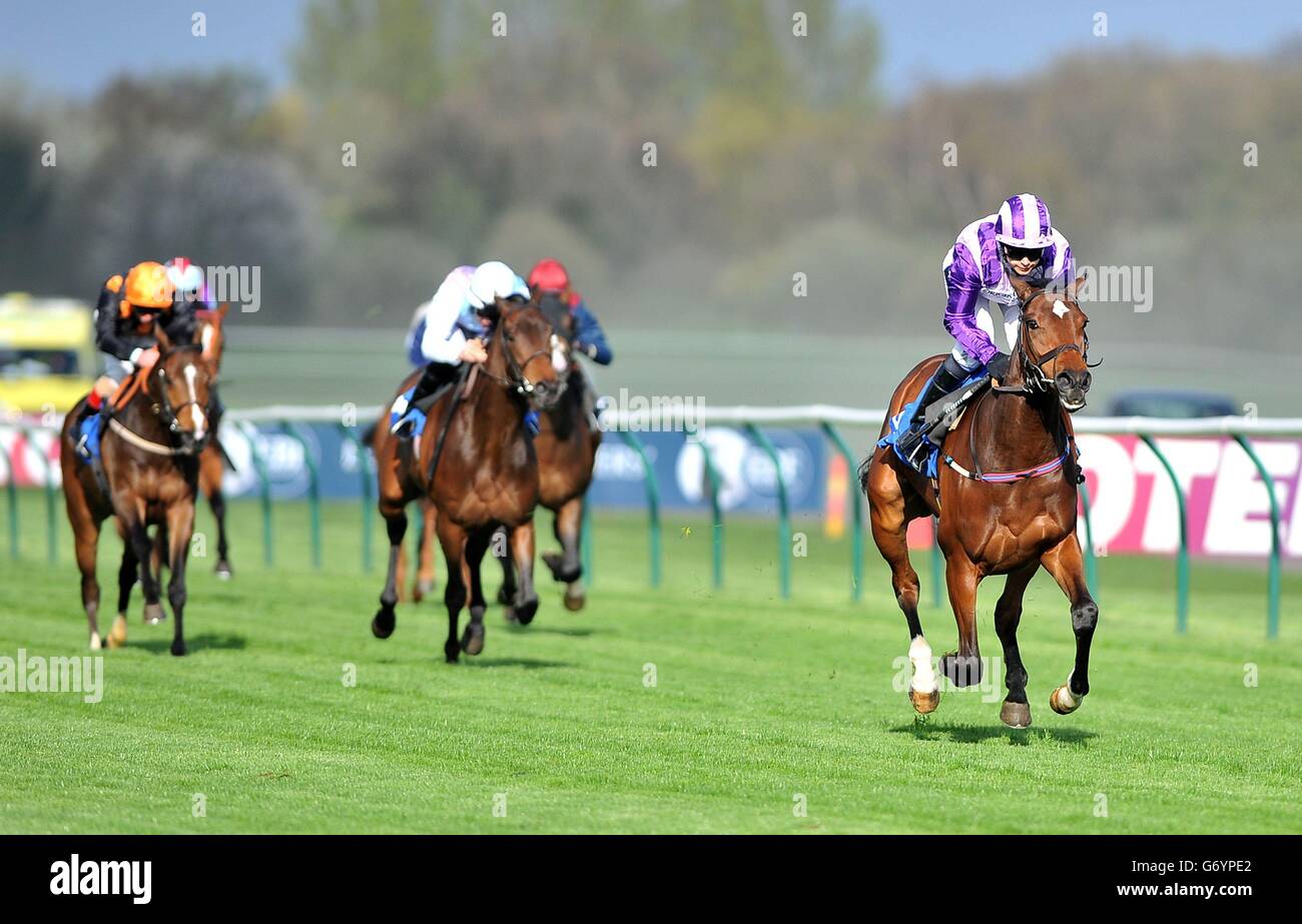 Horse Racing - Nottingham Racecourse Stock Photo - Alamy