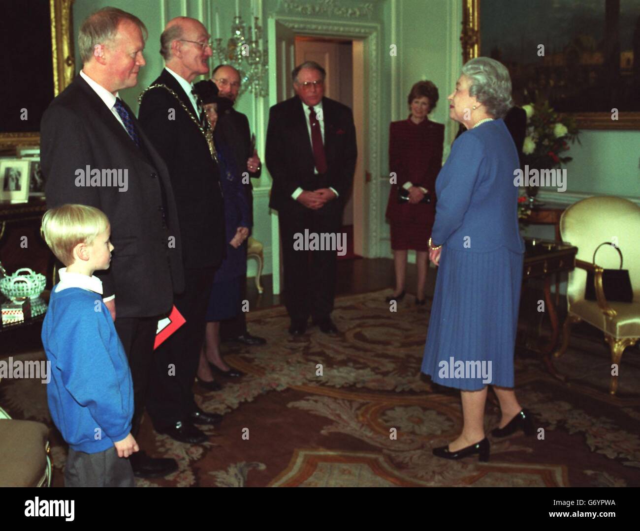 Richard Biddlecombe with his son, Sebastion, with Councillor Edward ...