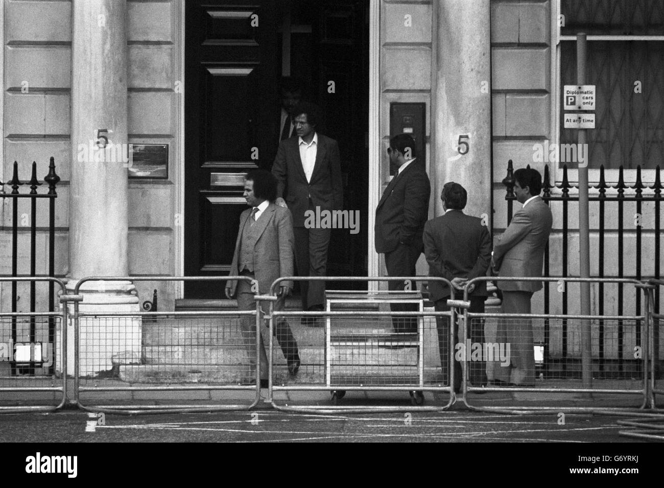 Intermediary being hi-res stock photography and images - Alamy