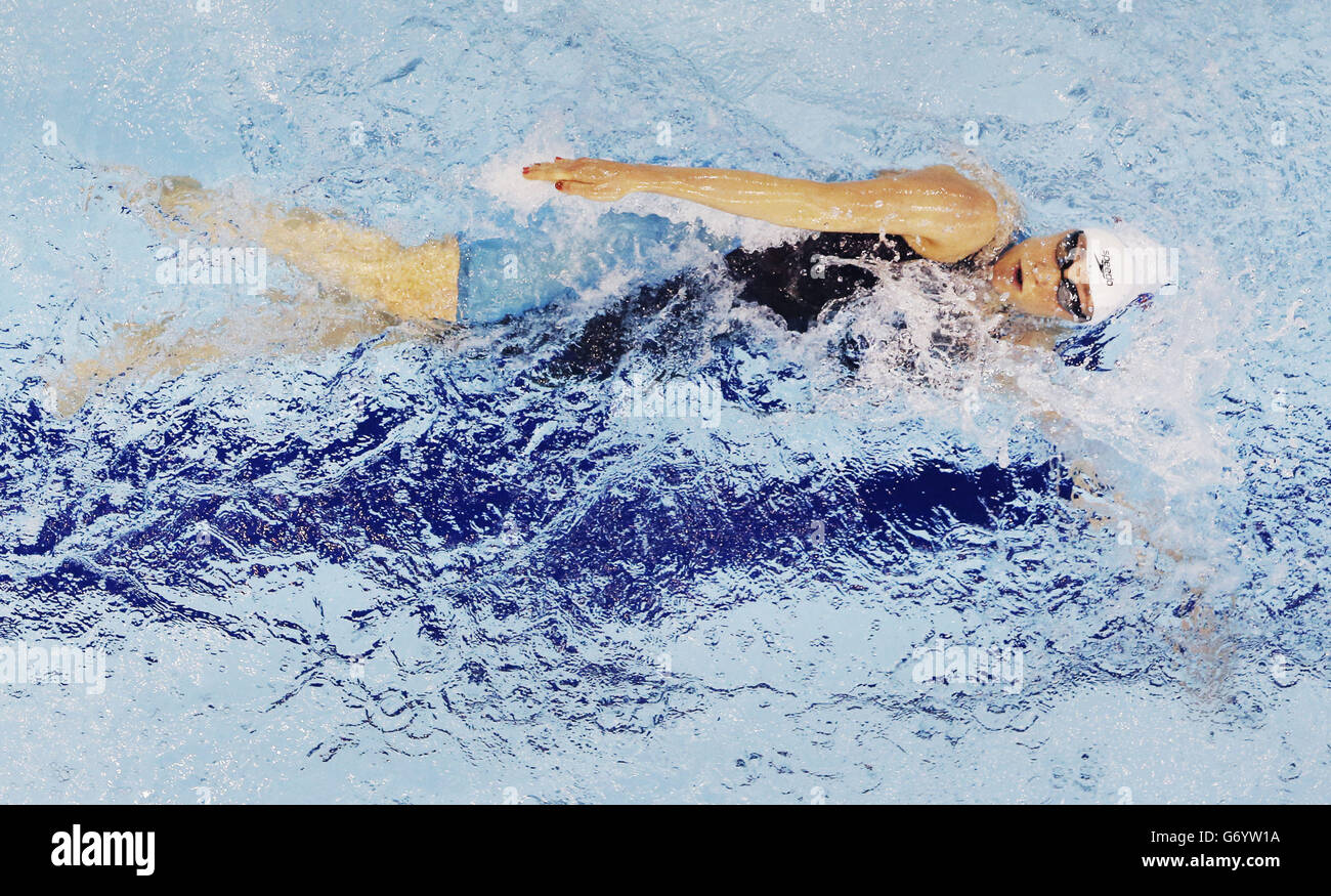 Elizabeth Simmons competes in the Womens Open 200m Backstroke heats ...