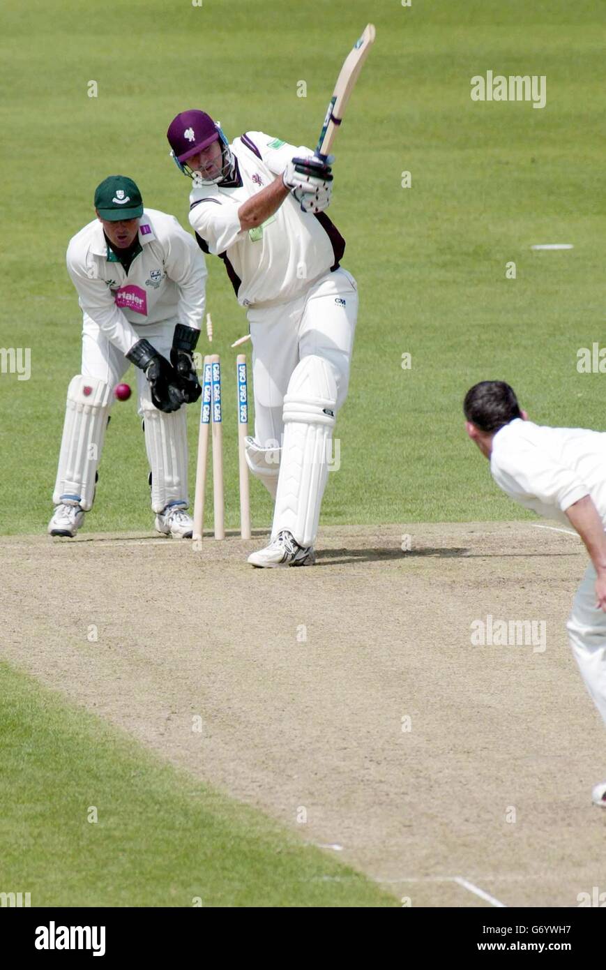 Action sport cricket andrew caddick hi-res stock photography and images ...