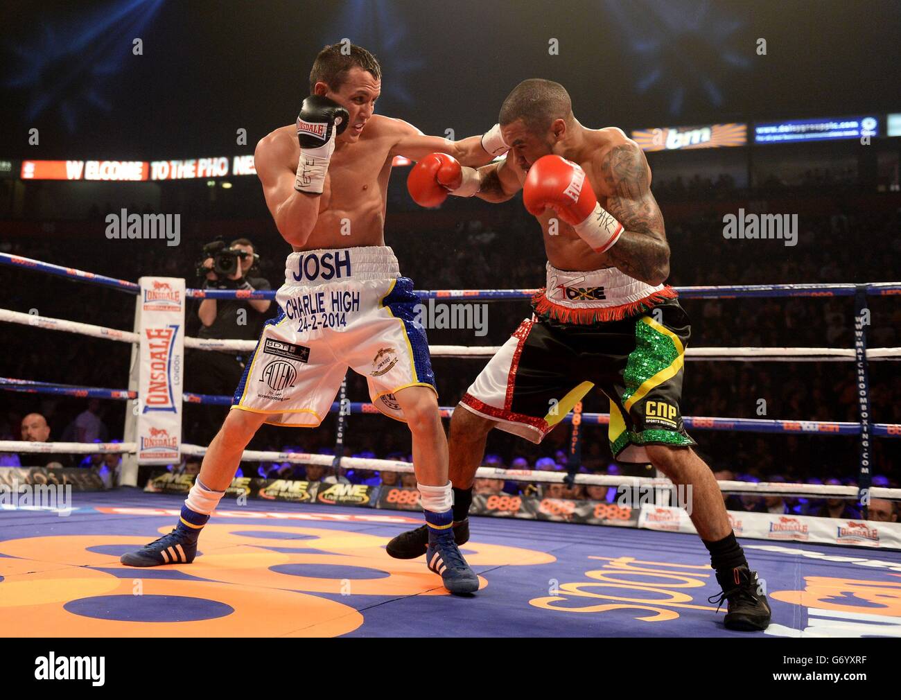 Boxing - Phones 4U Arena Stock Photo - Alamy