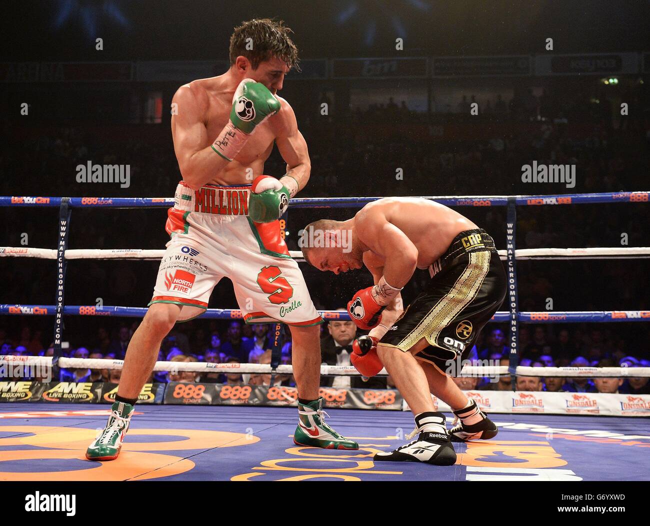 Boxing - Phones 4U Arena Stock Photo - Alamy