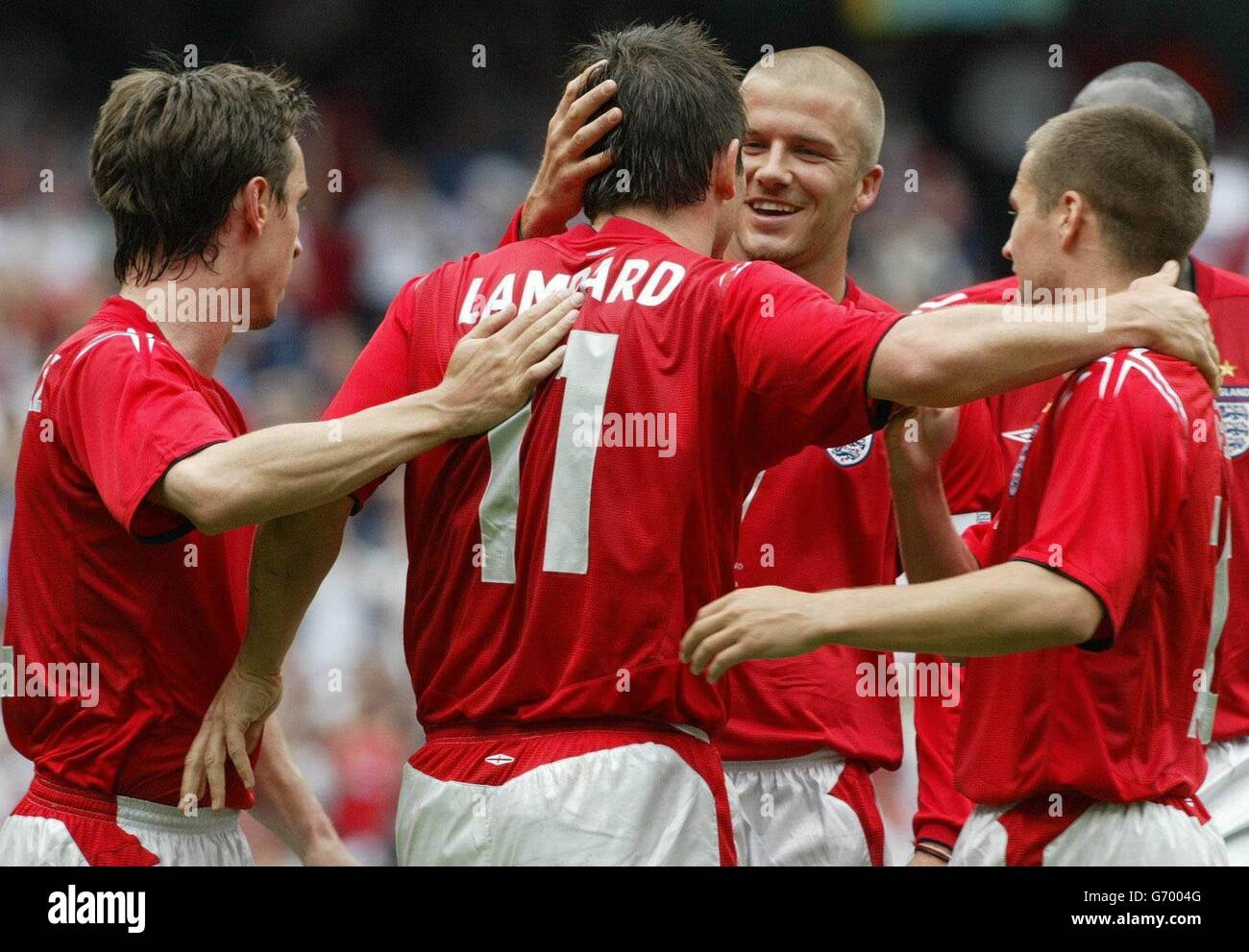 Captain david beckham and gary neville hi-res stock photography and ...