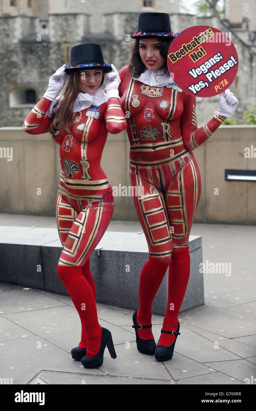 Painted bodies hi-res stock photography and images - Alamy