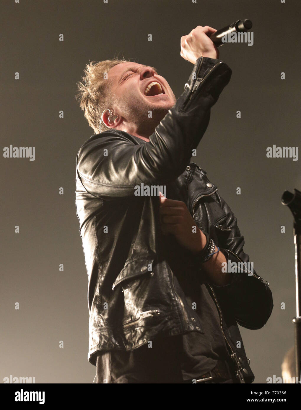 Ryan tedder of onerepublic hi-res stock photography and images - Alamy