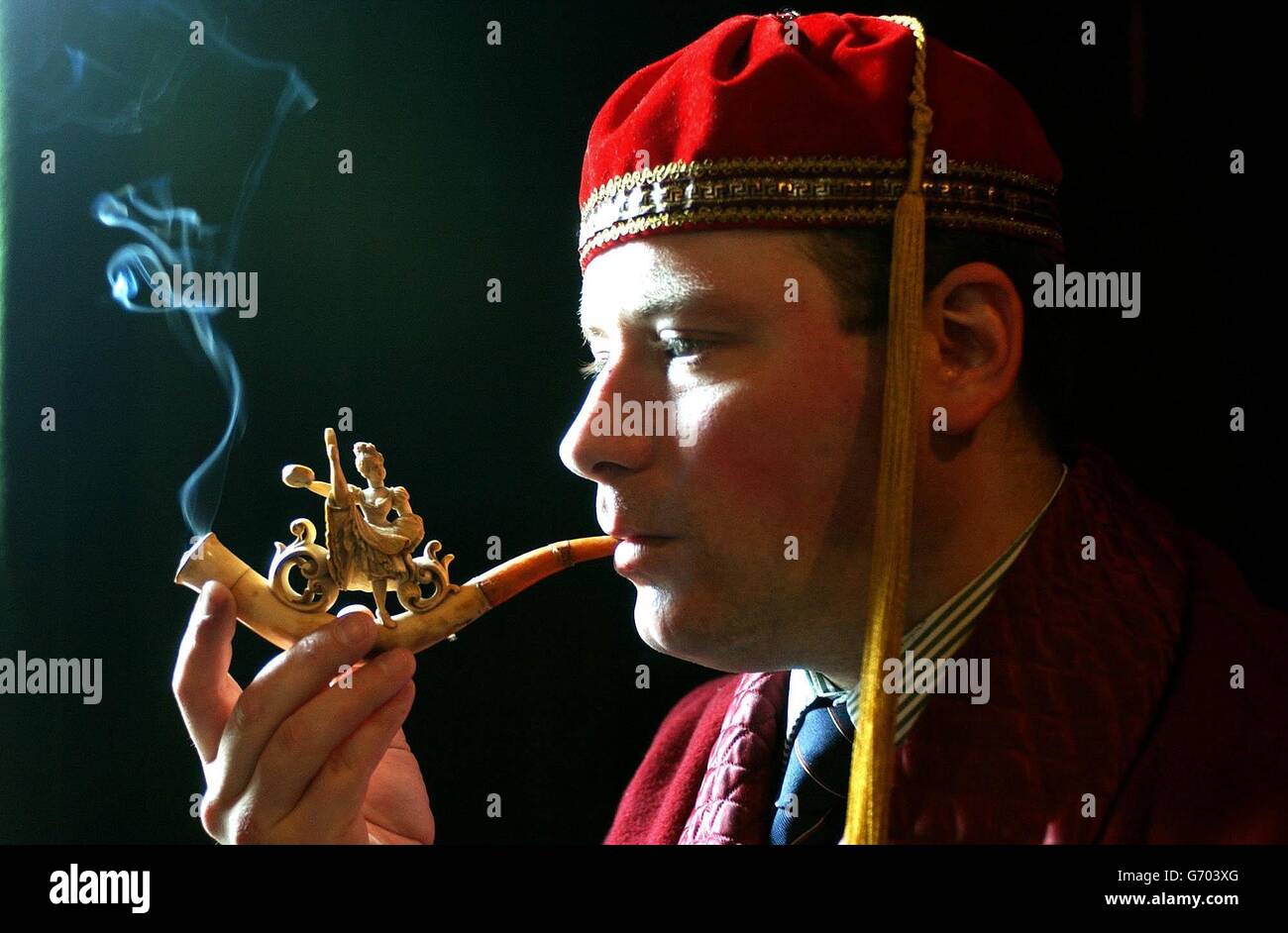 Dunhill cigarettes hi-res stock photography and images - Alamy