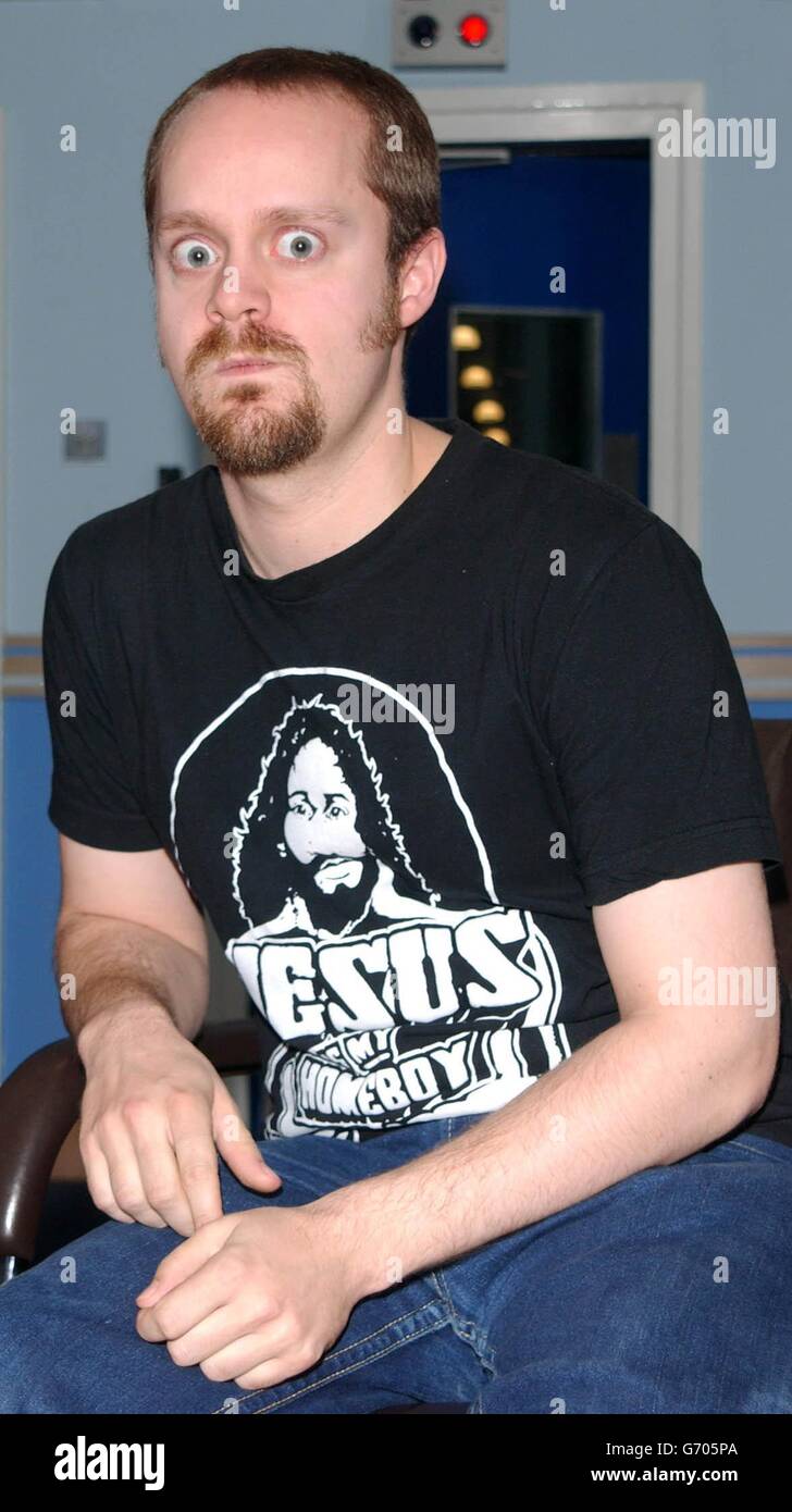 Ash on MTV TRL UK Stock Photo - Alamy