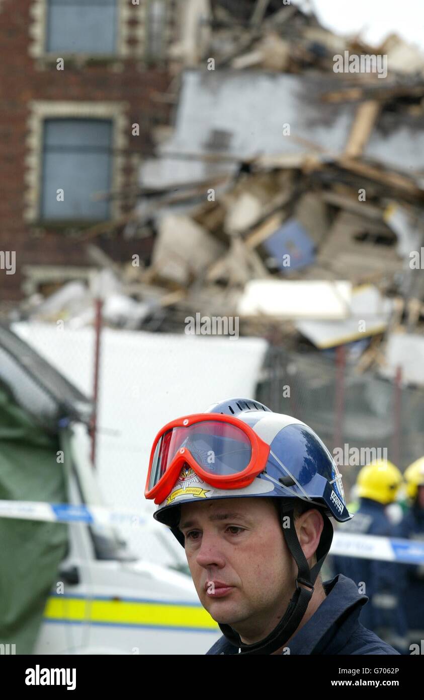 Stockline plastics factory in glasgow hi-res stock photography and ...