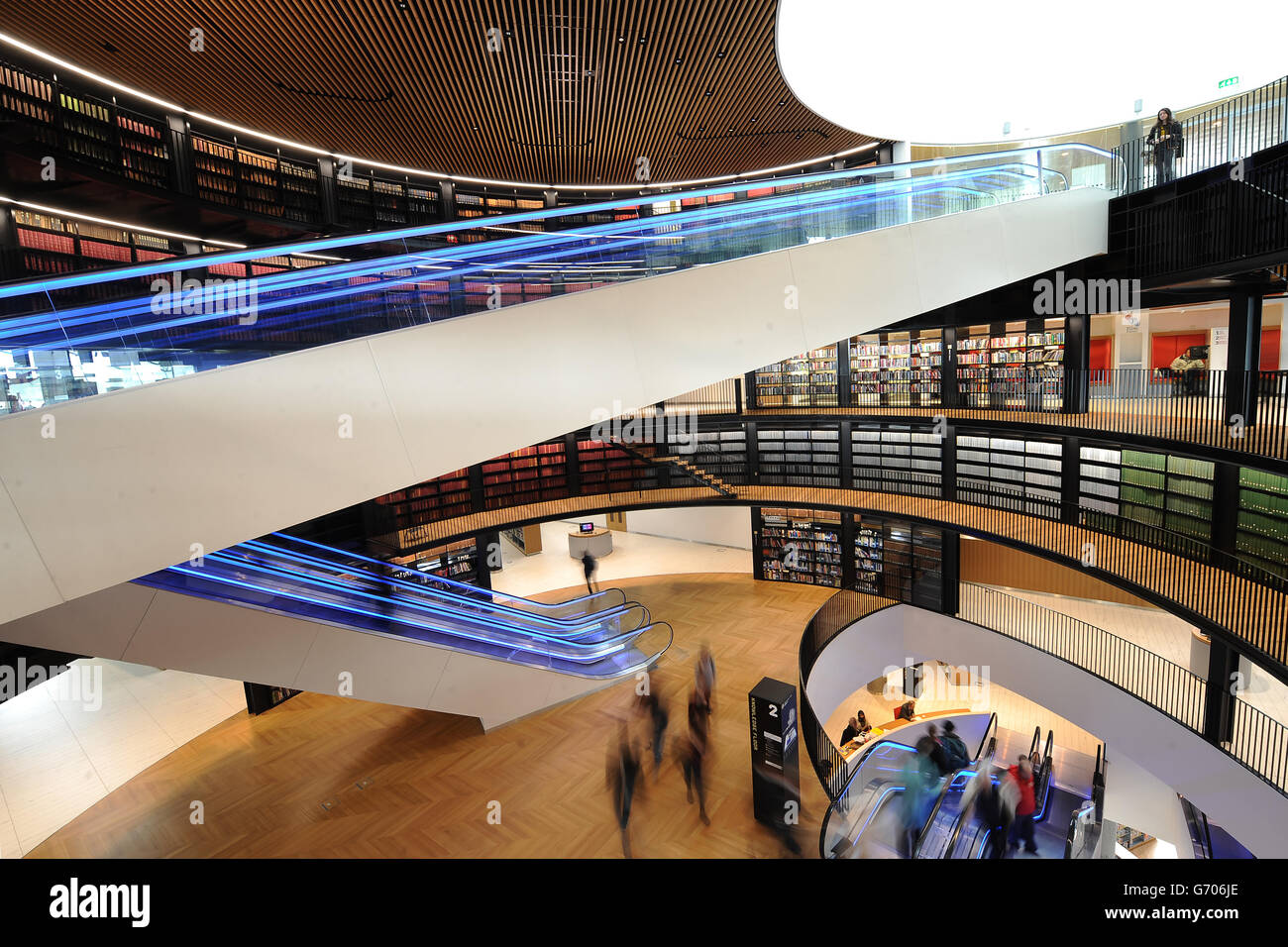 Library of Birmingham - Stock. General view of the Library of ...