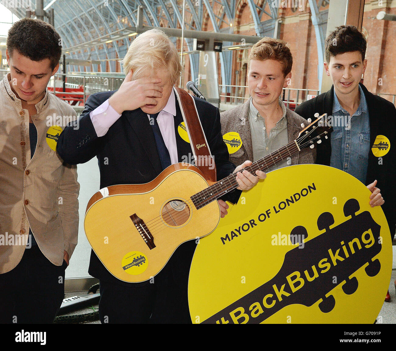 Group busking in london hi-res stock photography and images - Alamy