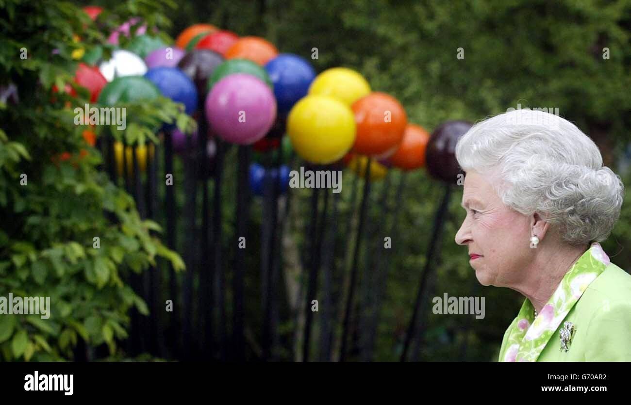 Queen Chelsea Flower Show Stock Photo - Alamy