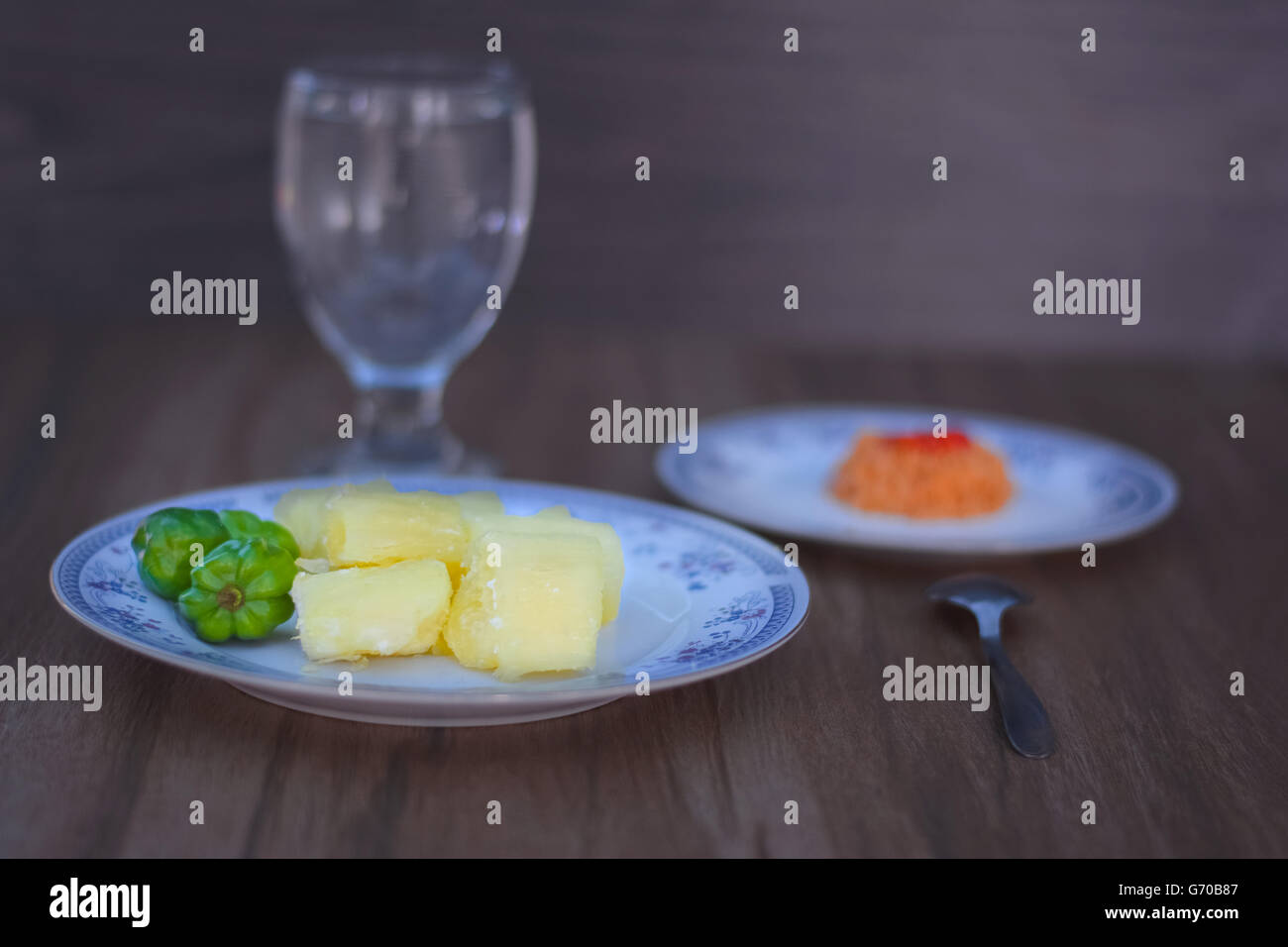 Fresh Homemade Sri Lankan Cassava Or Manioc Stock Photo - Alamy