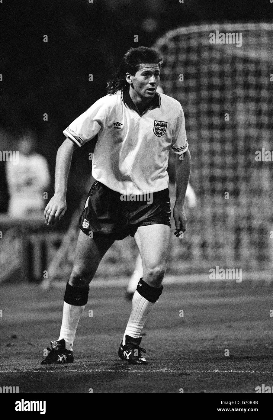 Chris waddle in action for england hi-res stock photography and images ...