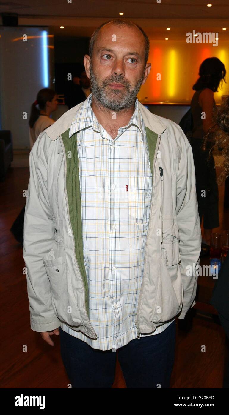 3 4 three quarter length celebrity showbiz film premiere keith allen hi ...