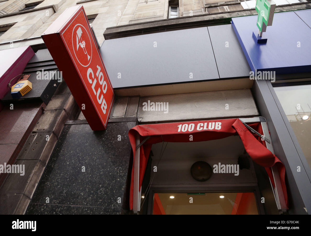 London music venues stock hi-res stock photography and images - Alamy