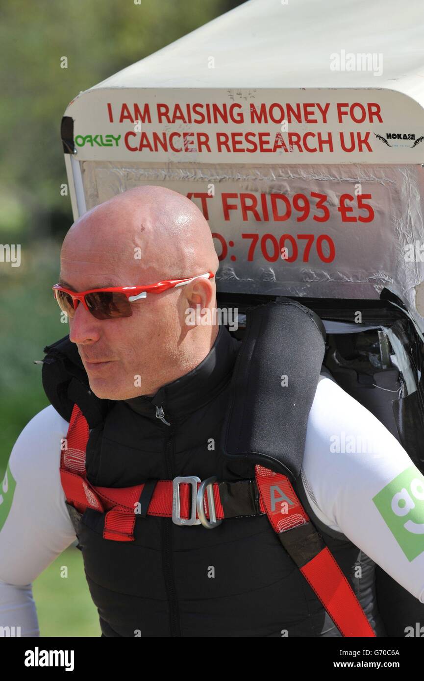 Tony fridge hi-res stock photography and images - Alamy