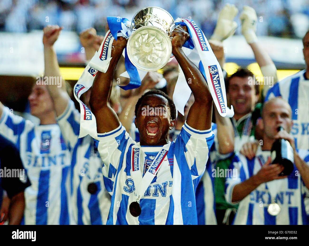 Brighton goalscorer Leon Knight celebrates after his team beat Bristol ...