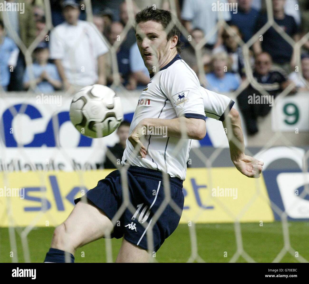 Tottenham Hotspur's Robbie Keane scores opening goal against his former ...