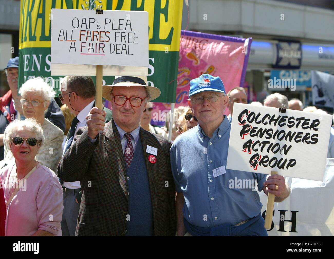 Pensioners marching to the National Pensioners Convention (NPC) at the ...