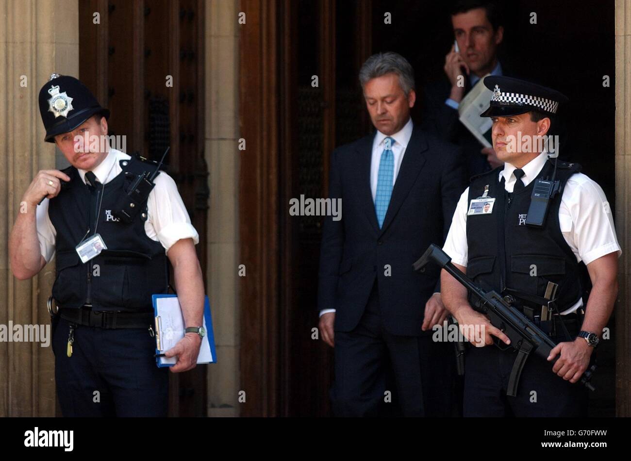 Alan Duncan MP leaves the Palace of Westminster Stock Photo - Alamy