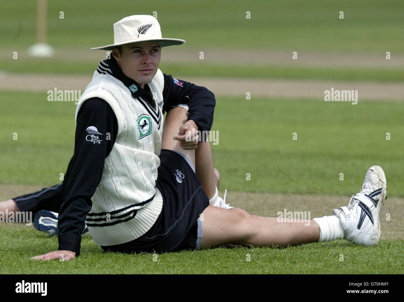 Cricket chris martin new zealand hi-res stock photography and images ...