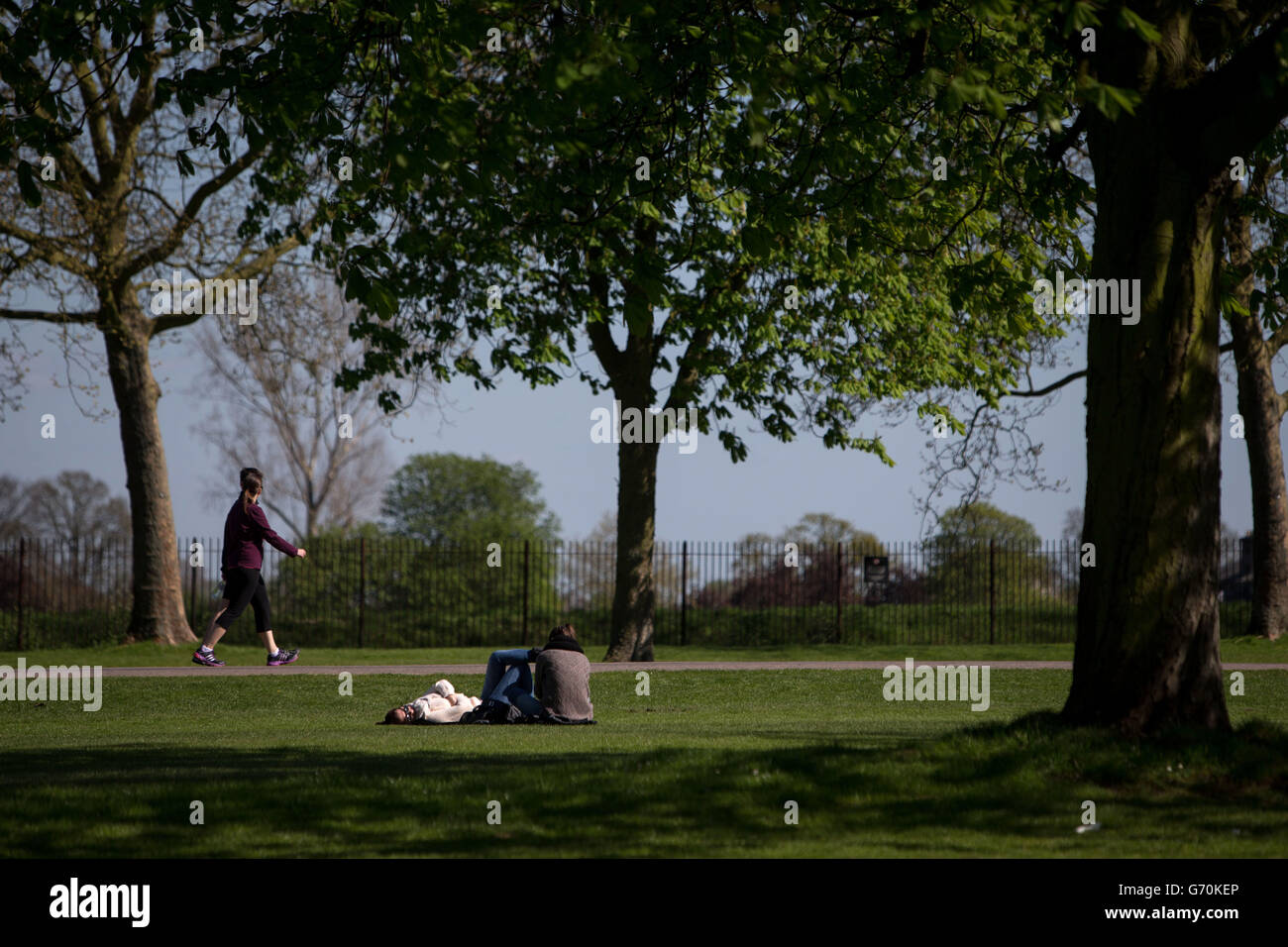 Residents at windsor castle hi-res stock photography and images - Alamy