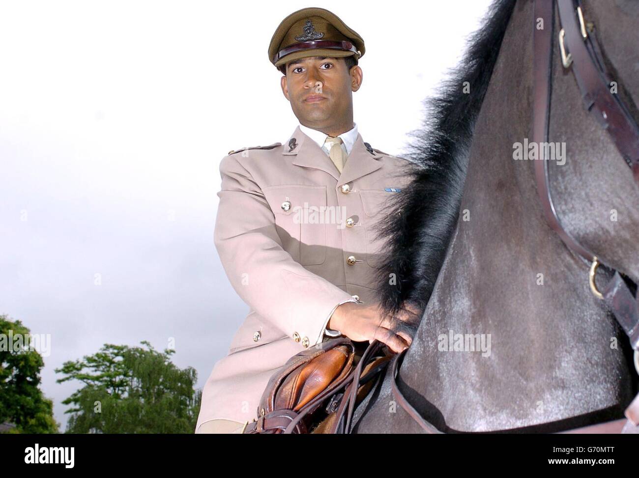 Kings troop lead horse hi-res stock photography and images - Alamy