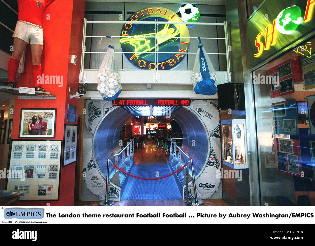 Soccer theme restaurant hi-res stock photography and images - Alamy