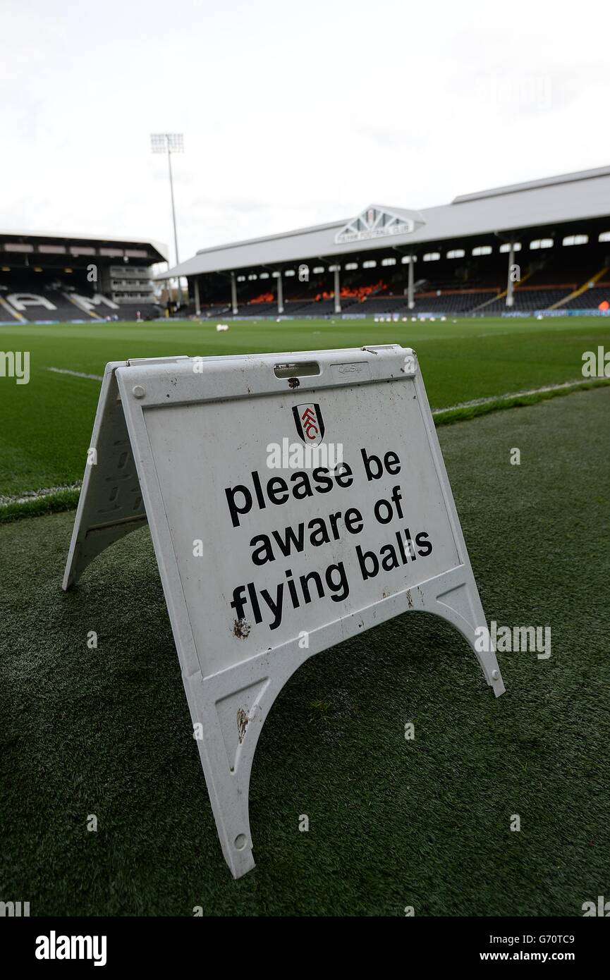 Please be aware of flying balls sign on the pitch hi-res stock ...