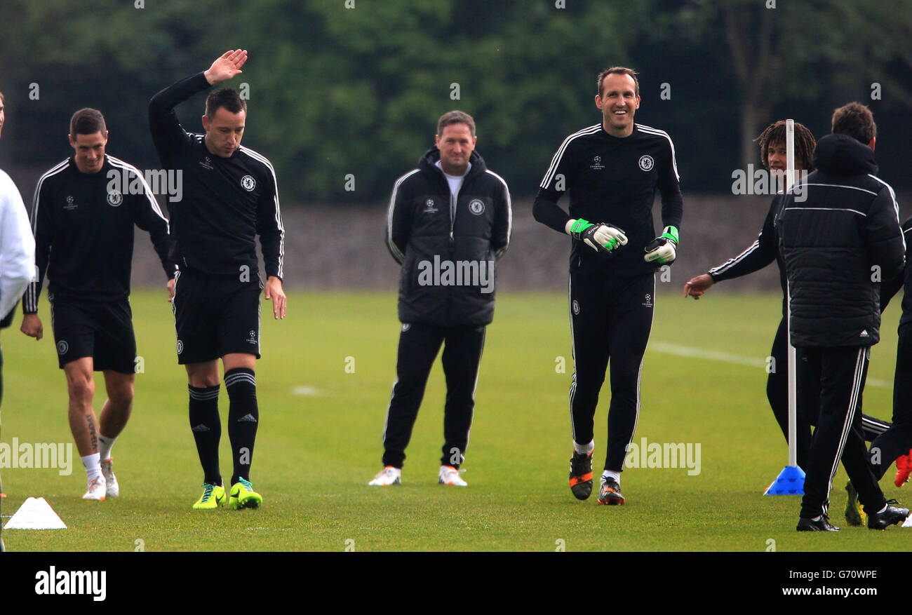 Chelsea captain John Terry and reserve goalkeeper Mark Schwarzer (right ...