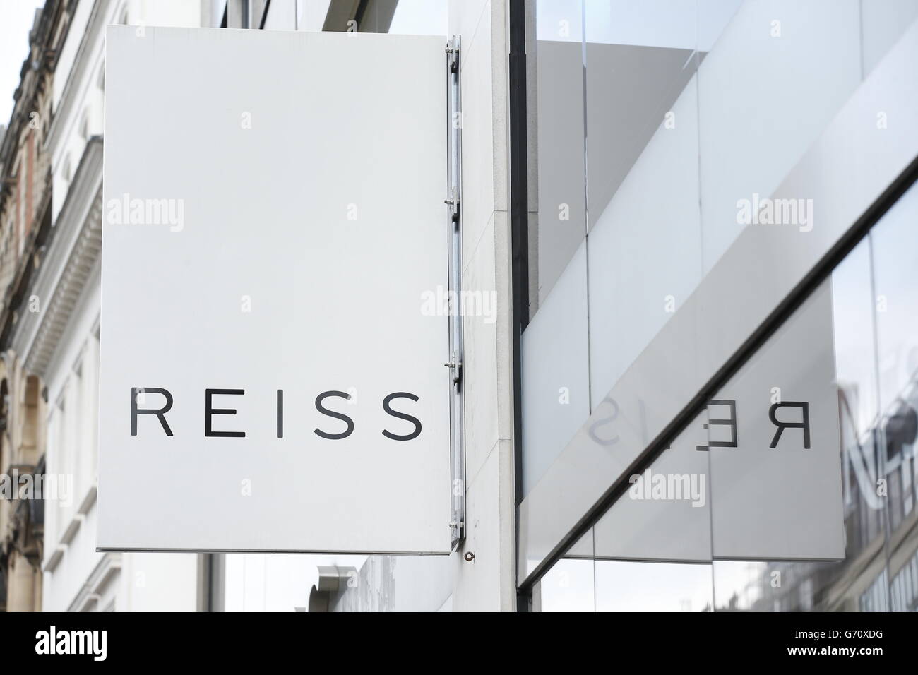 Reiss london hi-res stock photography and images - Alamy